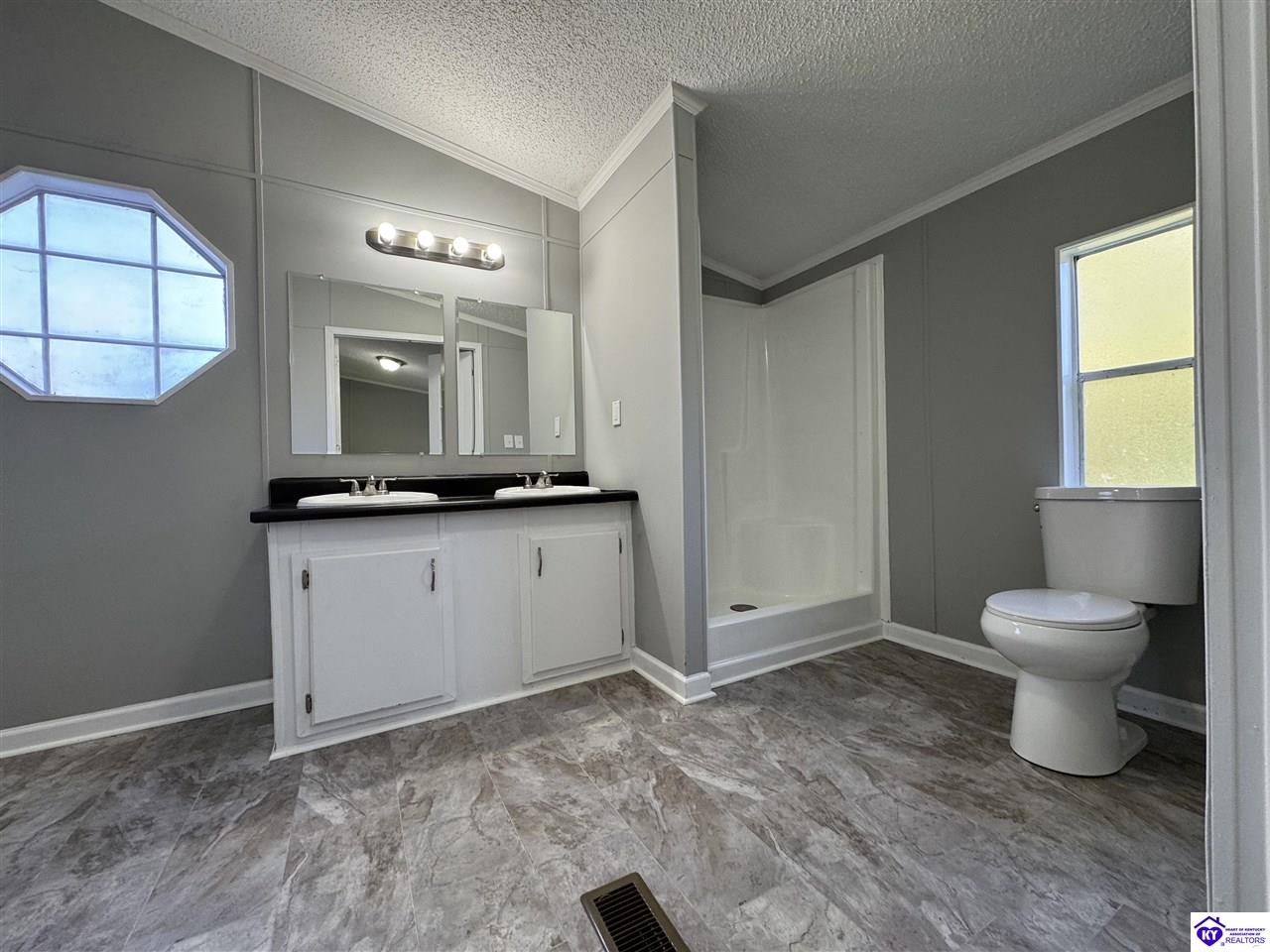 204 Fentress Boulevard Elizabethtown, KY 42701 | Platinum Plus Realty