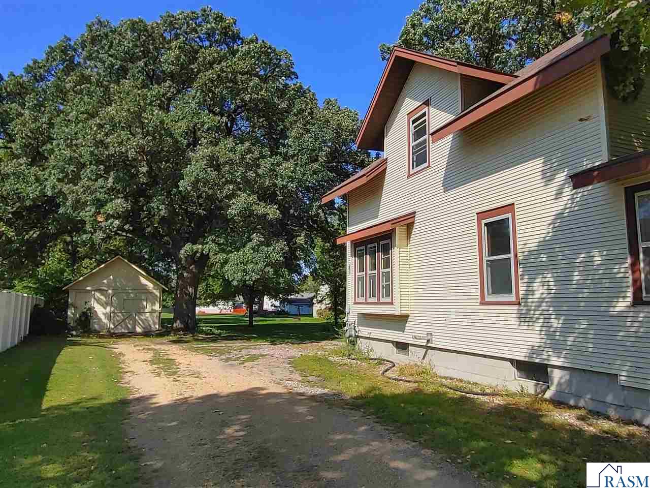 27 S Main Street, Minnesota Lake, MN 56068 | $107,000 | Single Family ...