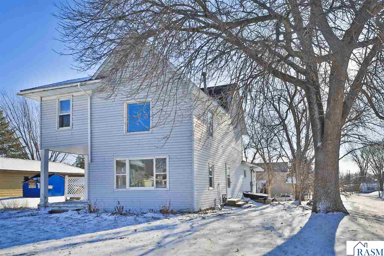 227 W Main Street, Waterville, MN 56096 | $170,000 | Single Family | Active