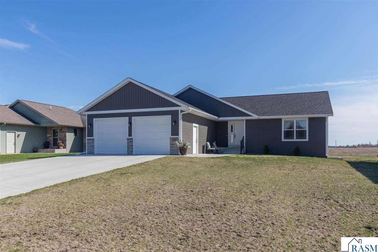 209 Wickfield Drive, Mankato, MN.| MLS# 7037336