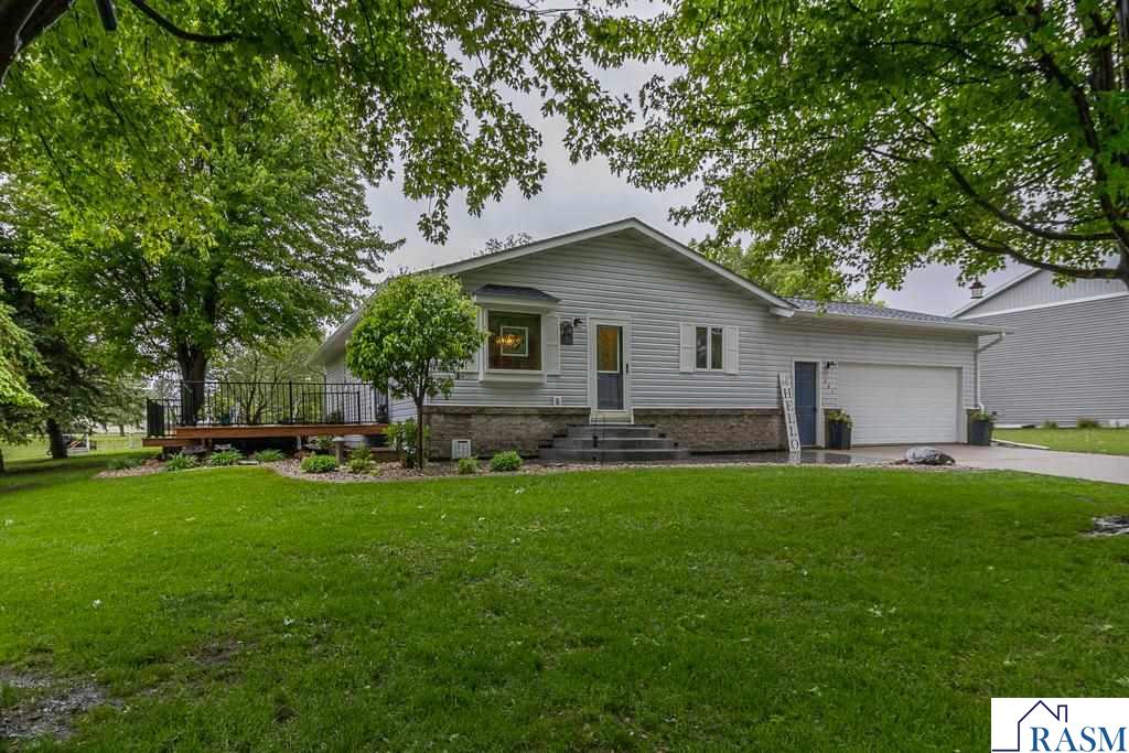 605 E Nathan Street, Lake Crystal, MN.| MLS# 7037515